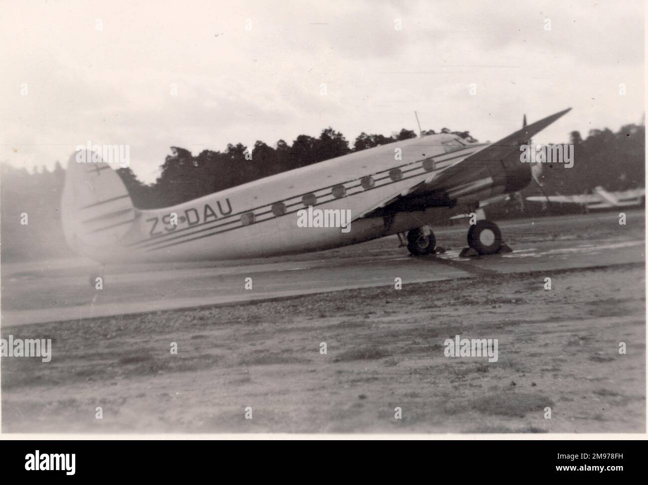 Lockheed L18 Lodestar, ZS-DAU Stock Photo - Alamy