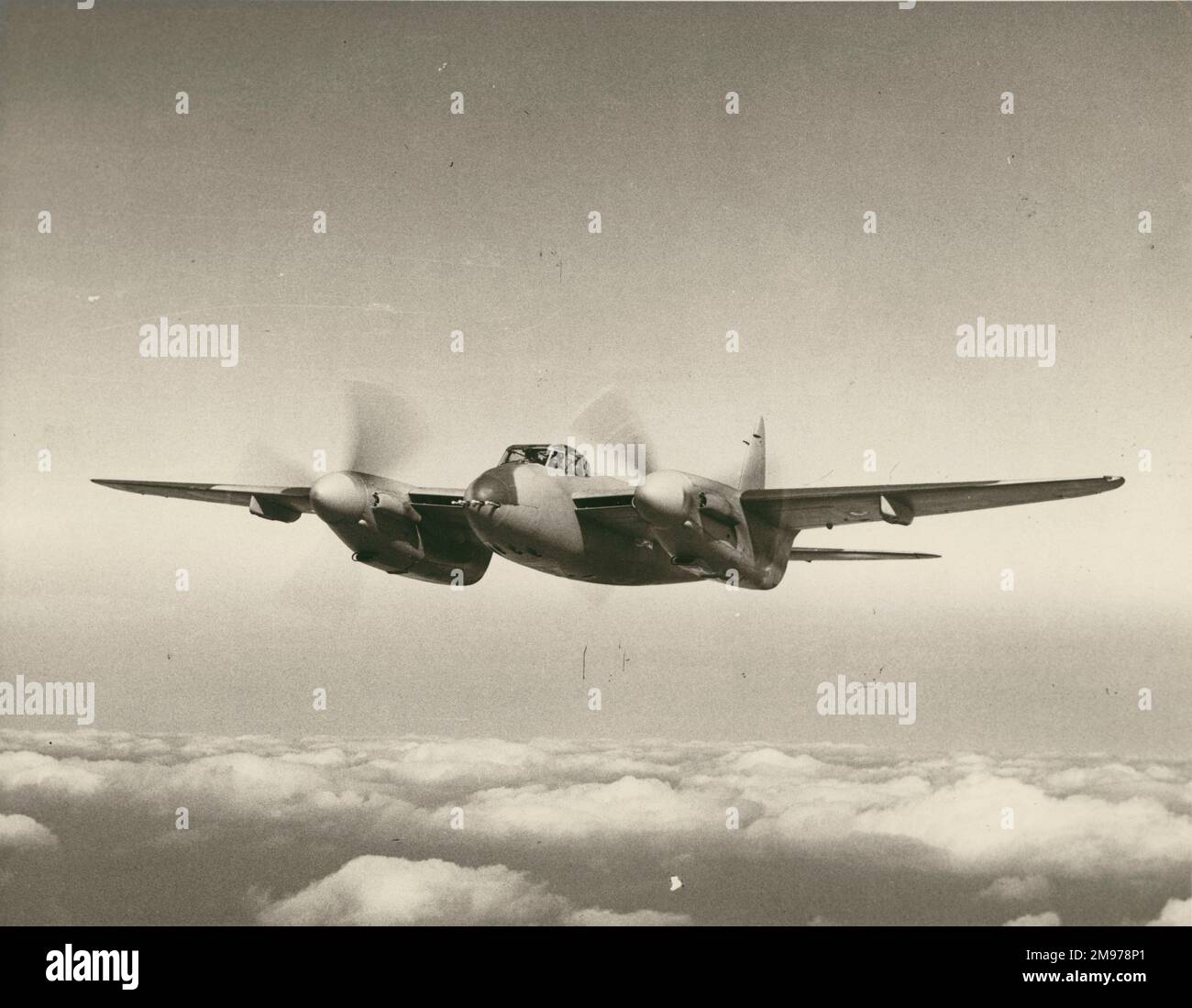 de Havilland DH98 Mosquito FBVI, NT193, in flight Stock Photo - Alamy