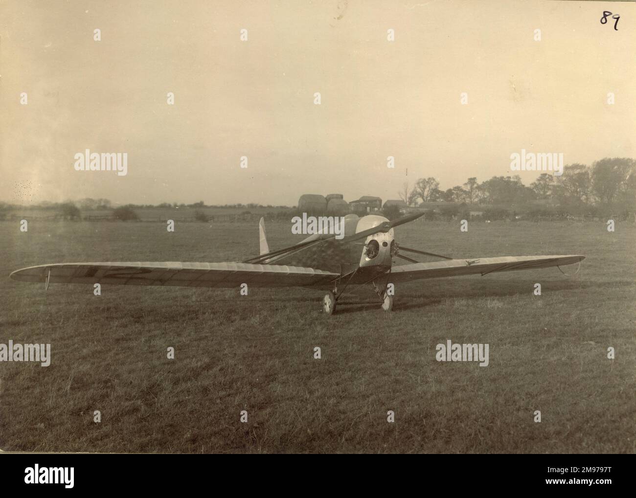 de Havilland DH53 Humming Bird Stock Photo - Alamy