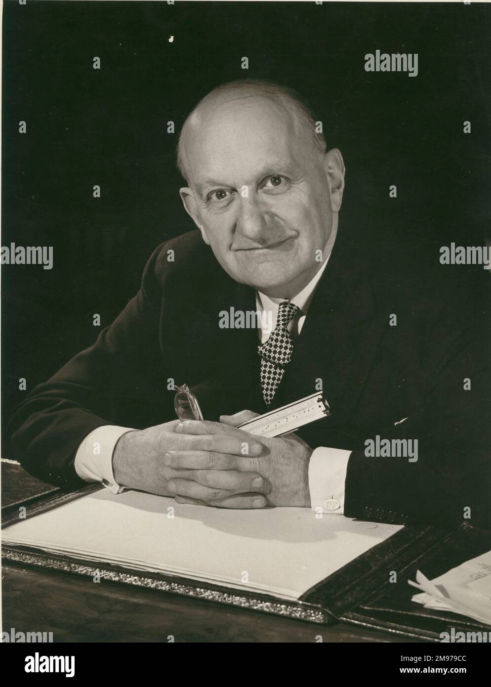Sir frederick handley page hi-res stock photography and images - Alamy