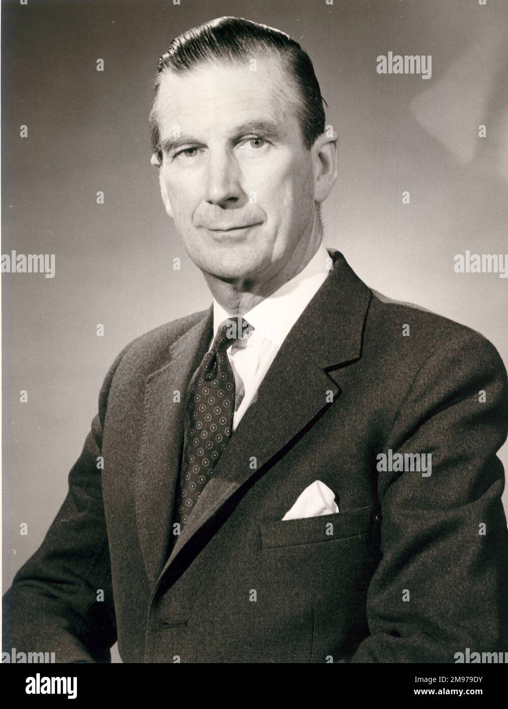 AM Sir Charles Pringle, KBE, MA, CEng, FRAeS, RAeS President 1975-1976 ...