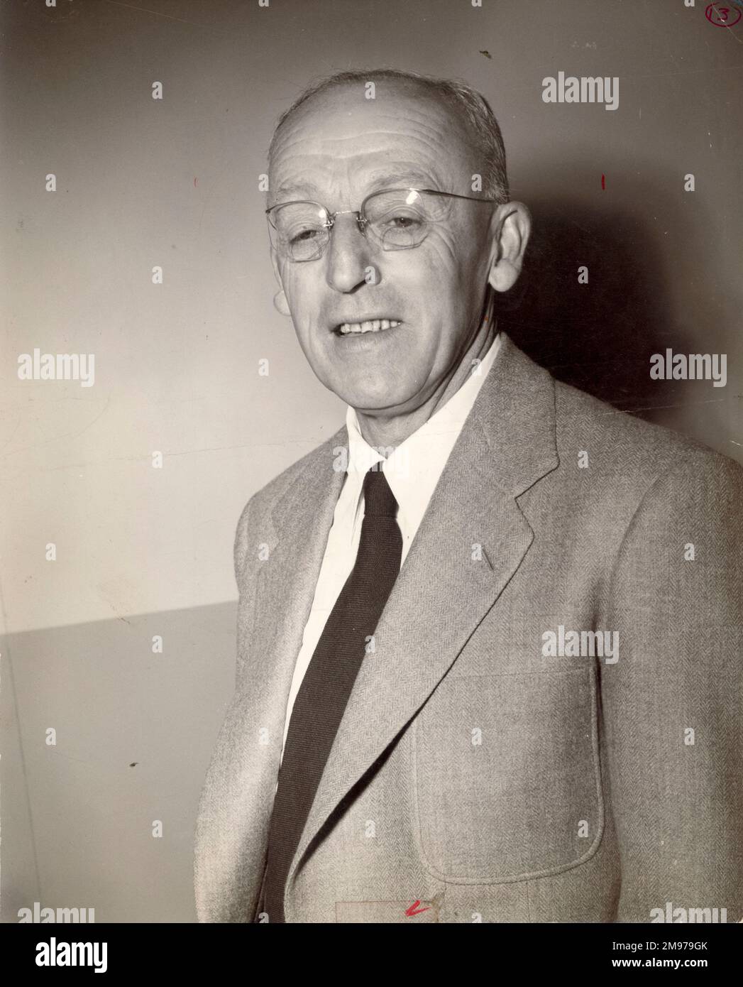 Sir William Farren, CB, MBE, MA, FRS, Hon FAIAA, FRAeS, RAeS President ...