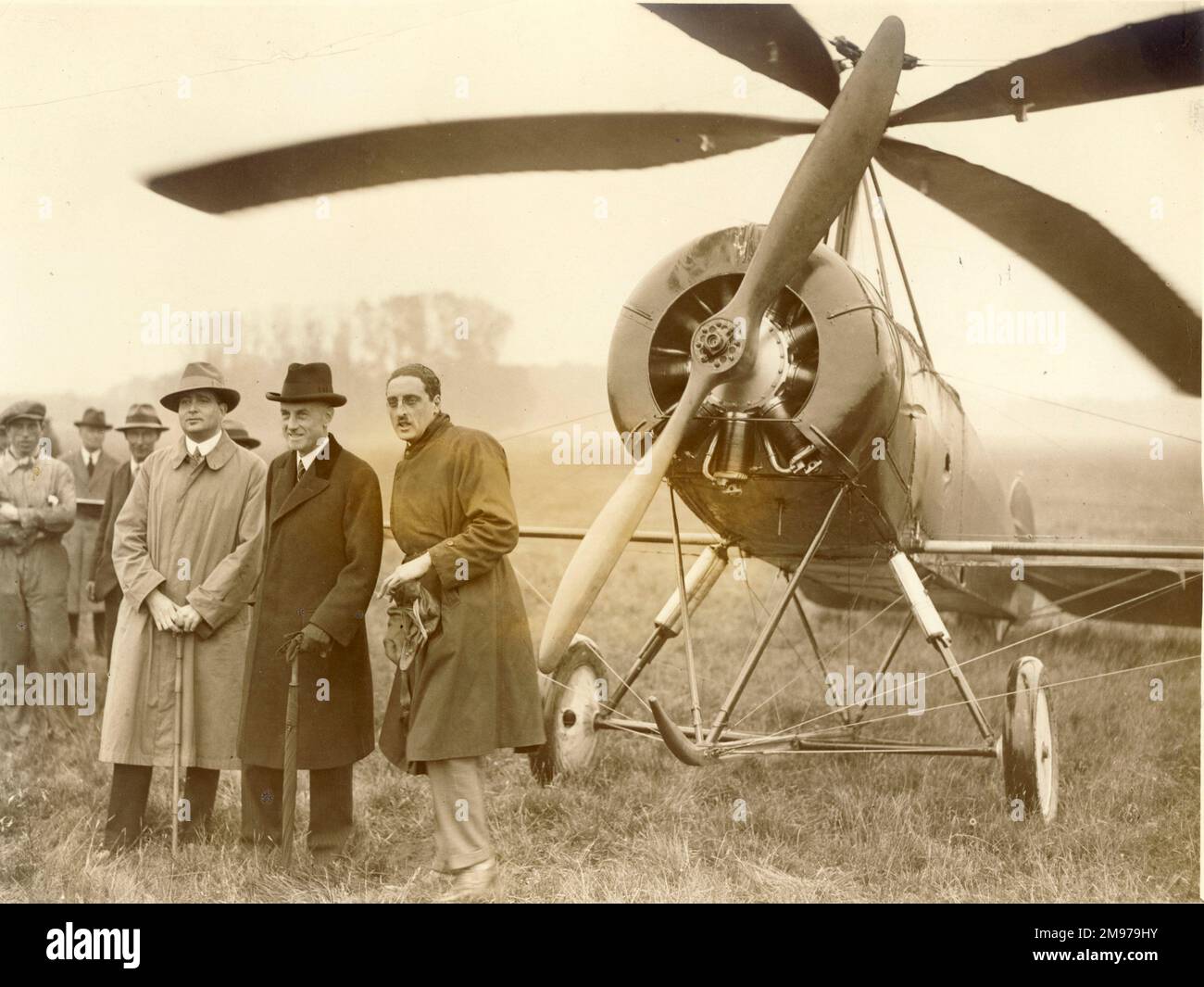 From left: Juan de la Cierva, 1895-1936; Sir Samuel Hoare, Air Minister ...