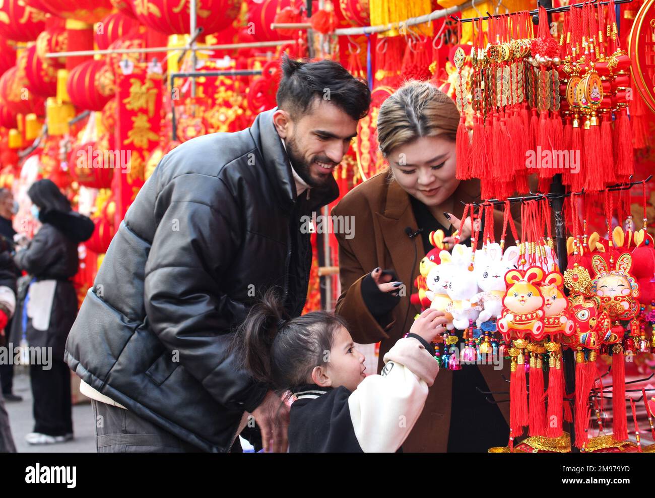XICHANG, CHINA - JANUARY 17, 2023 - Pakistani Luo Mude and his family ...