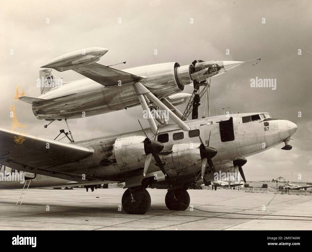 Leduc O-10 ramjet research aircraft on a Sud-Est SE161 Languedoc carrier aircraft Stock Photo ...