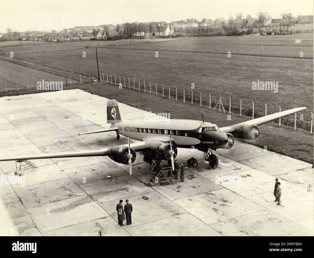 Focke-Wulf Fw200V2 Condor, D-AETA, Westfalen, of Lufthansa Stock Photo ...