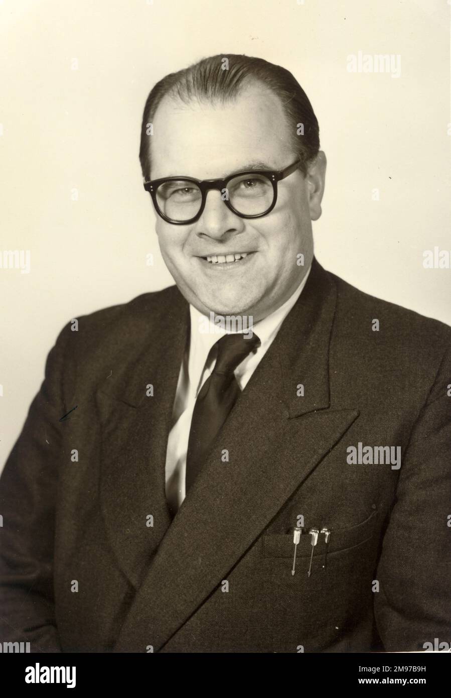 Arthur Valentine ‘Val’ Cleaver, OBE, CEng, FRAeS, 1917-1977 Stock Photo ...