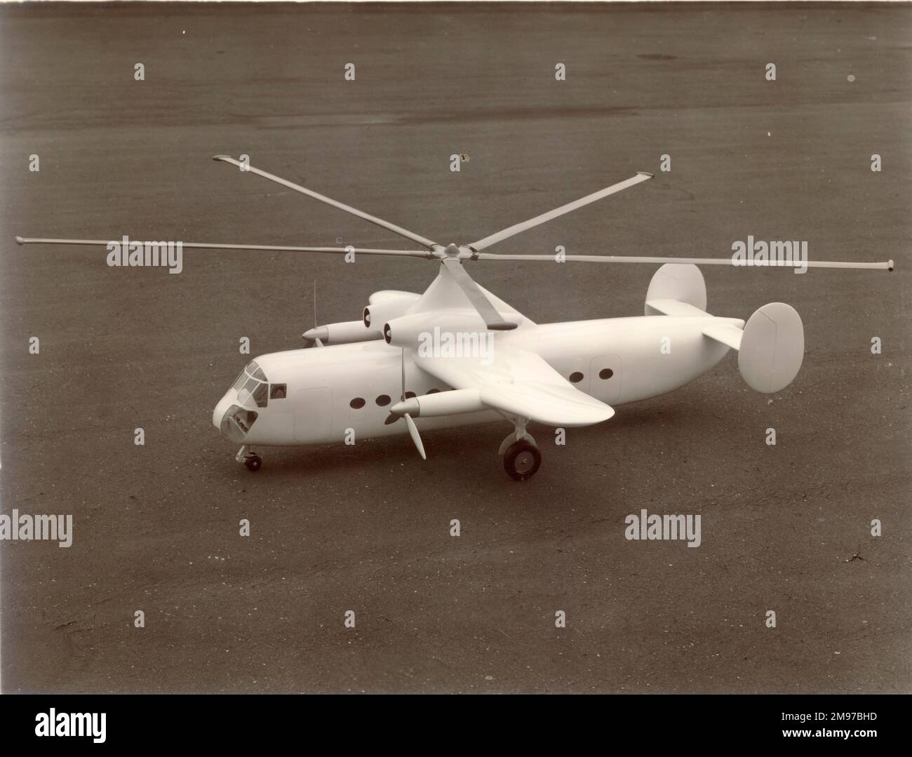 A Fairey Rotodyne concept model, circa 1952 Stock Photo - Alamy