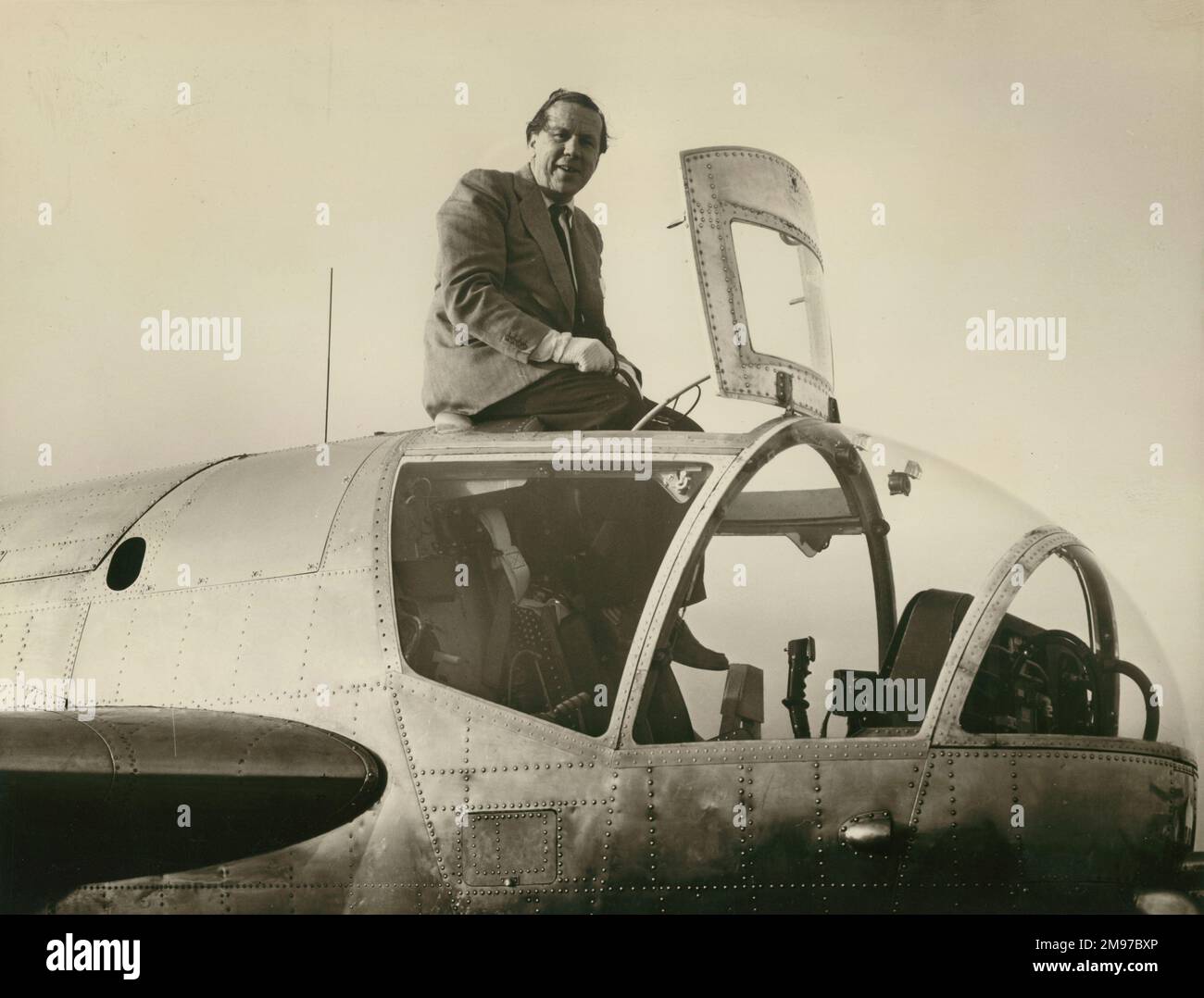 Tom Brooke-Smith, Chief Test Pilot, Short Brothers, 1948 to 1960, in ...