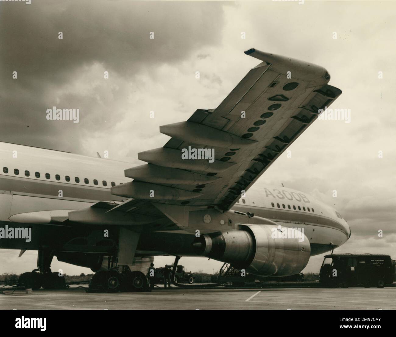 Airbus a300b hi-res stock photography and images - Alamy