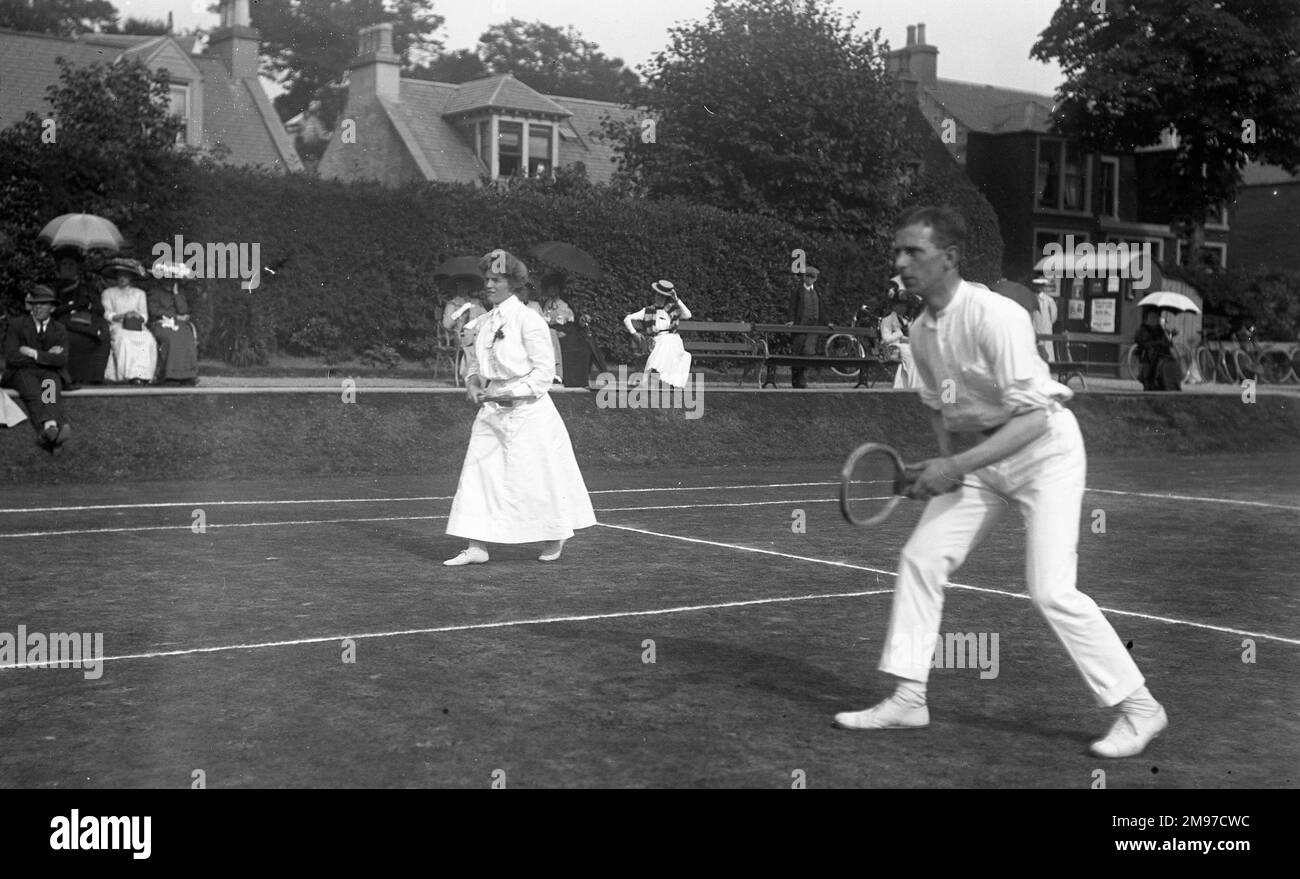 1900s tennis Black and White Stock Photos & Images - Alamy