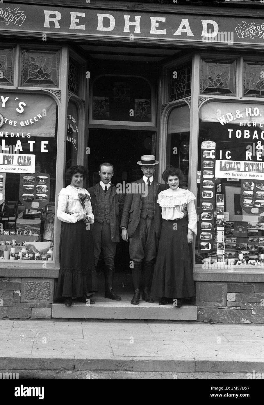 Edwardian shop hi-res stock photography and images - Alamy