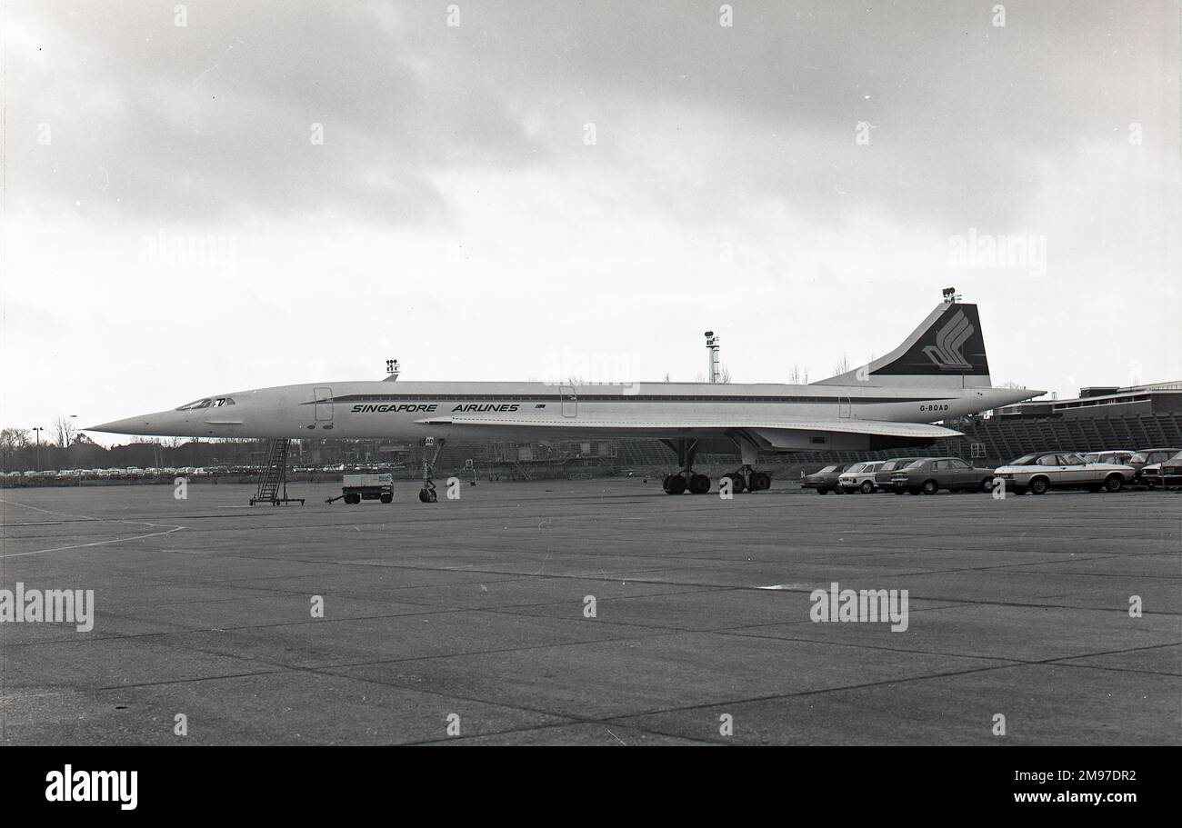 Aerospatiale - BAC Concorde G-BOAD in Singapore Airlines livery on one ...