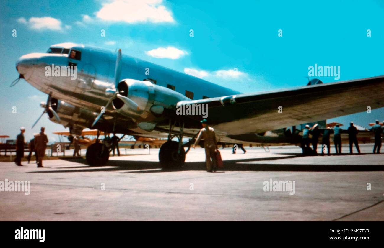 Us navy r4d hi-res stock photography and images - Alamy