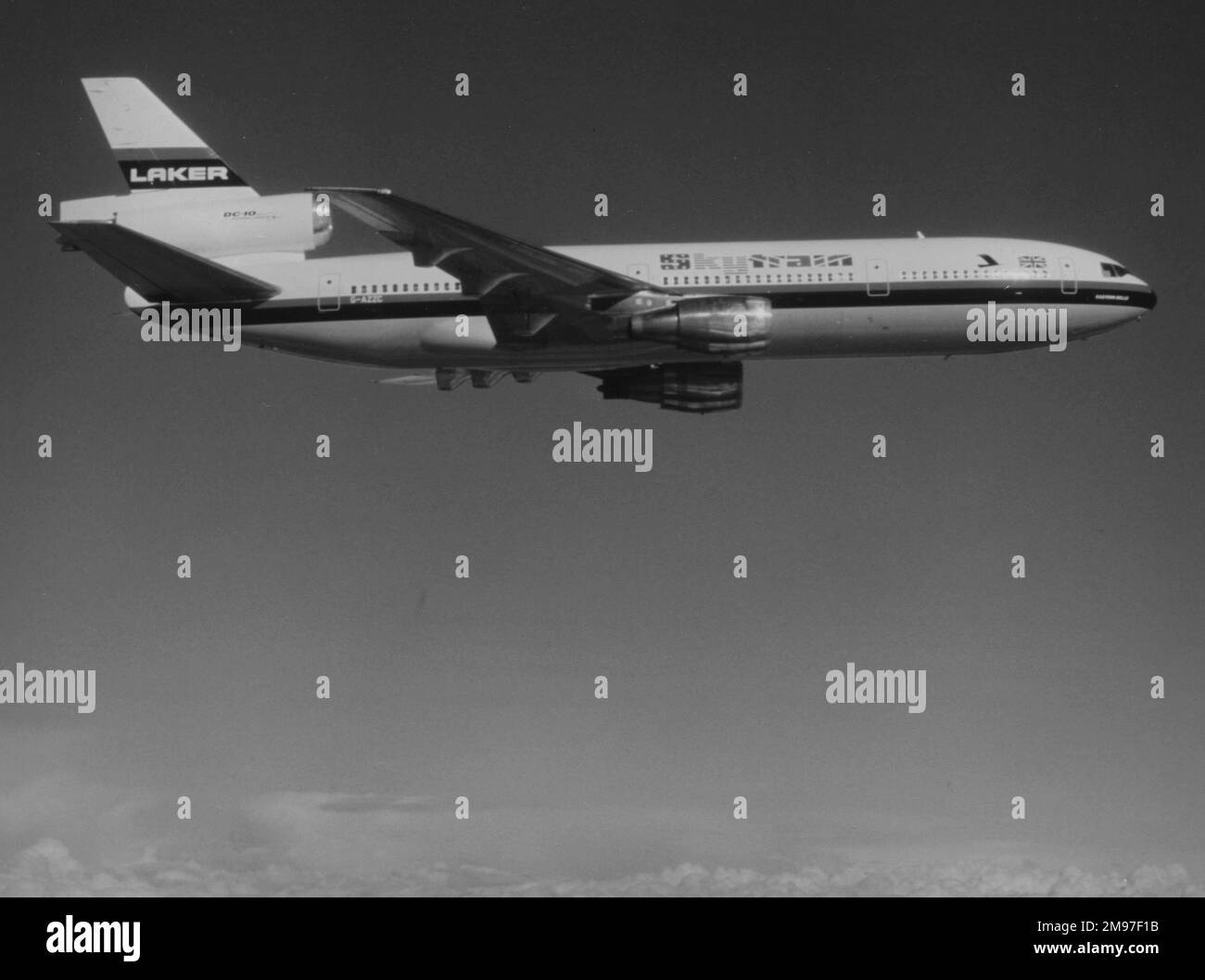 Douglas dc 10 hi-res stock photography and images - Alamy