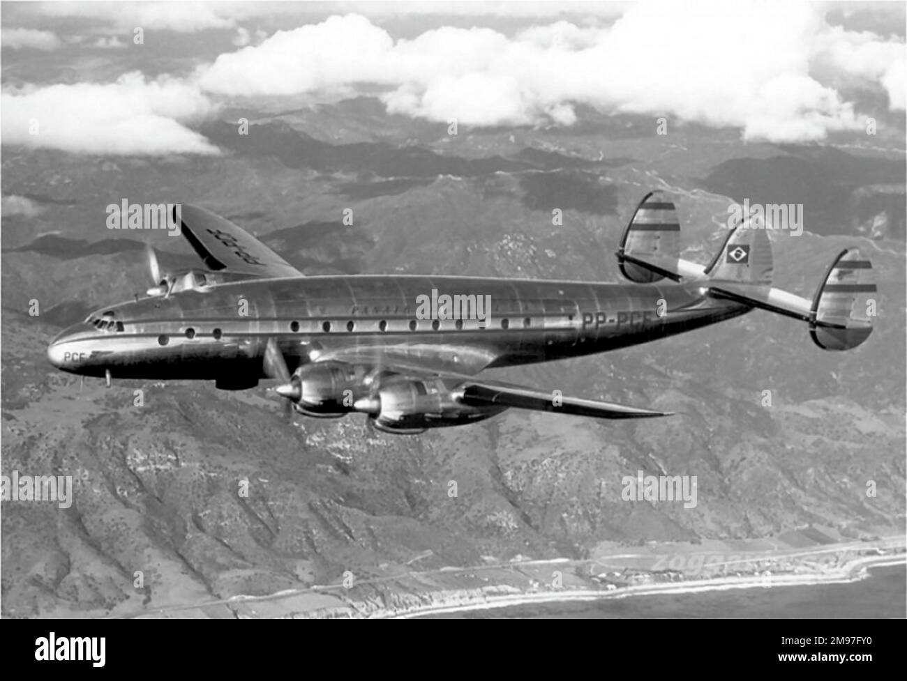 Lockheed 049 Constellation of Panair do Brasil (forward view) aloft ...
