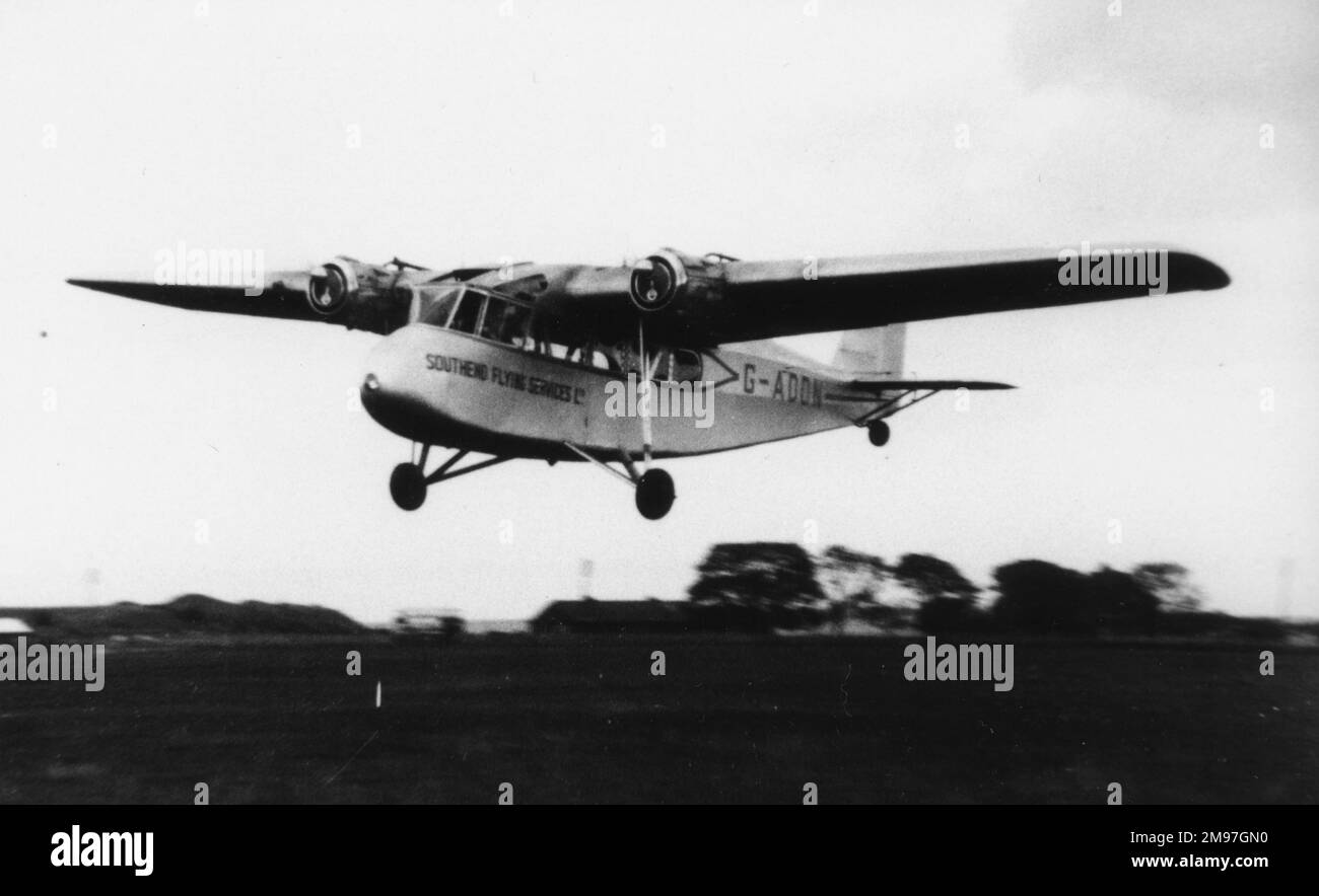 Short S16 Scion of Southend Stock Photo - Alamy