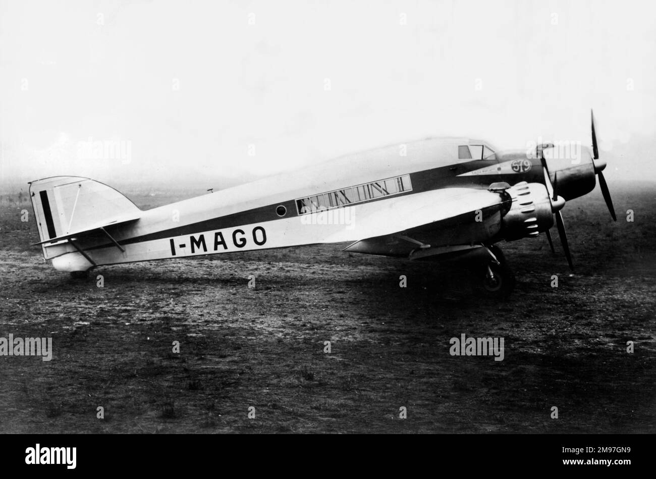 Savoia Marchetti S79 (side view, on the ground) of prototype I-MAGO ...