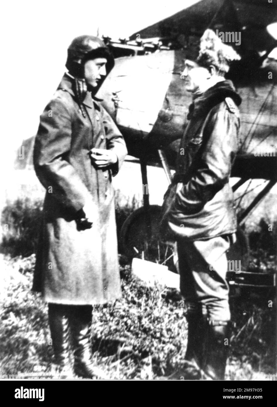 Voss, Werner on left, talking to Manfred von Richthofen-both fighter ...