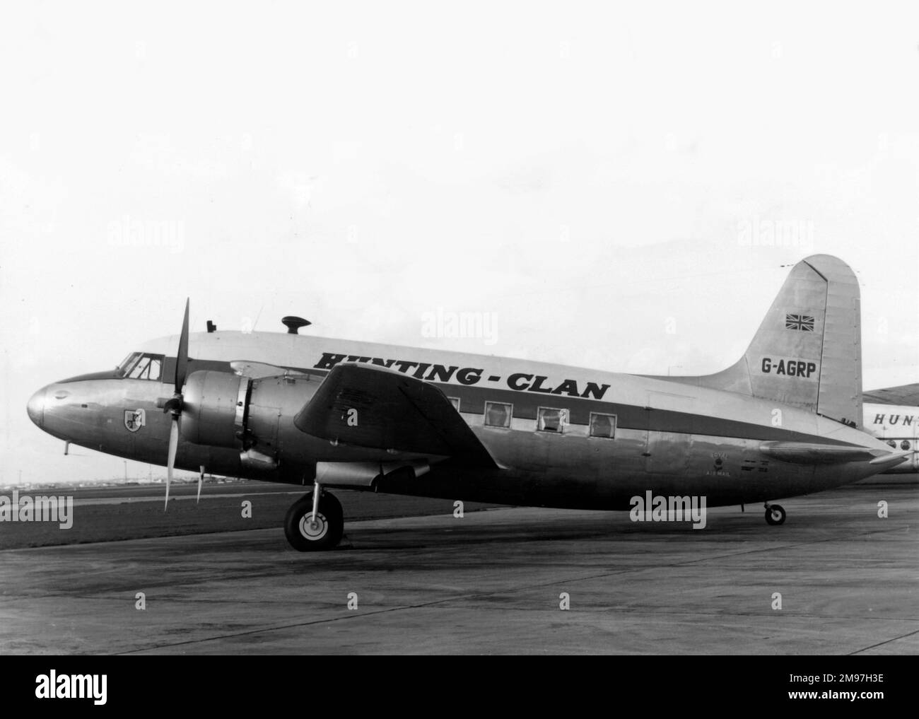 Vickers 493 Viking 1A (side view, on the ground)-Hunting Clan Stock ...
