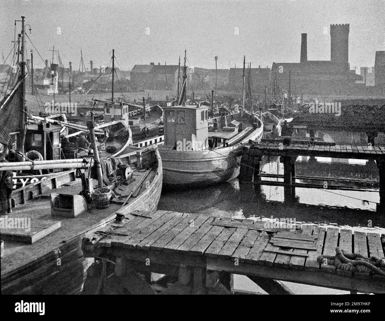 1920s fishing boats hi-res stock photography and images - Alamy