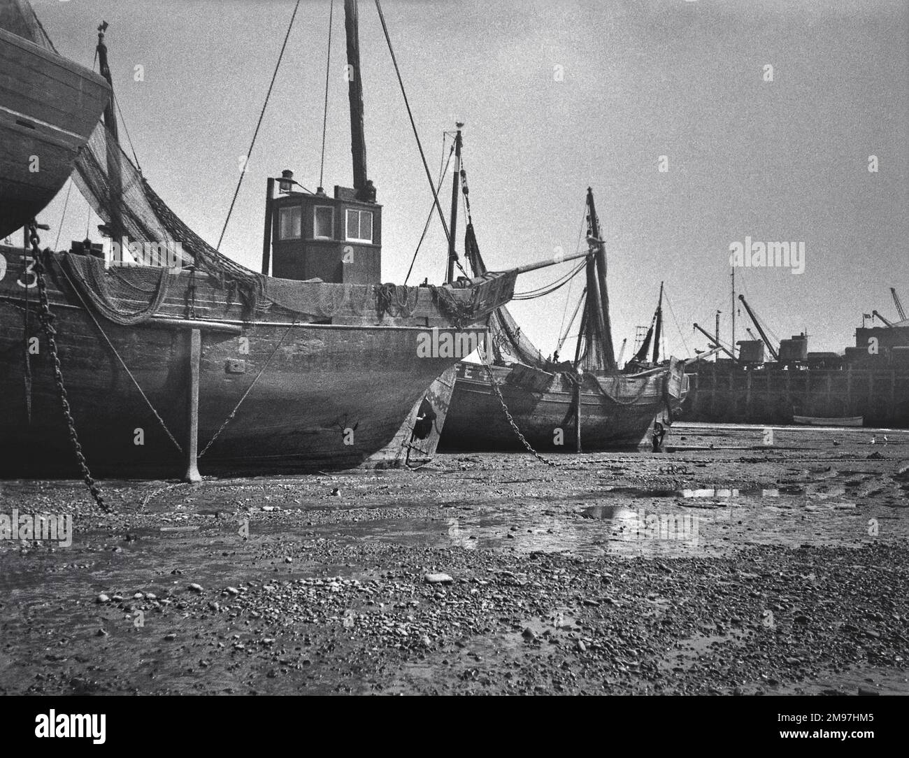 1920s fishing boats hi-res stock photography and images - Alamy