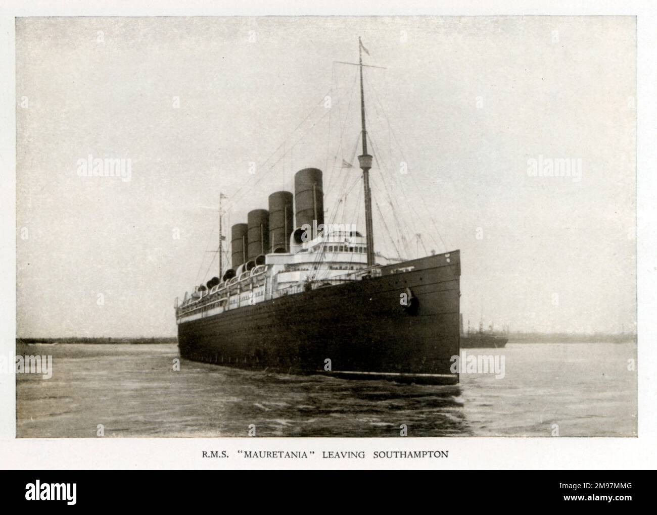Ocean liner 1920s hi-res stock photography and images - Alamy