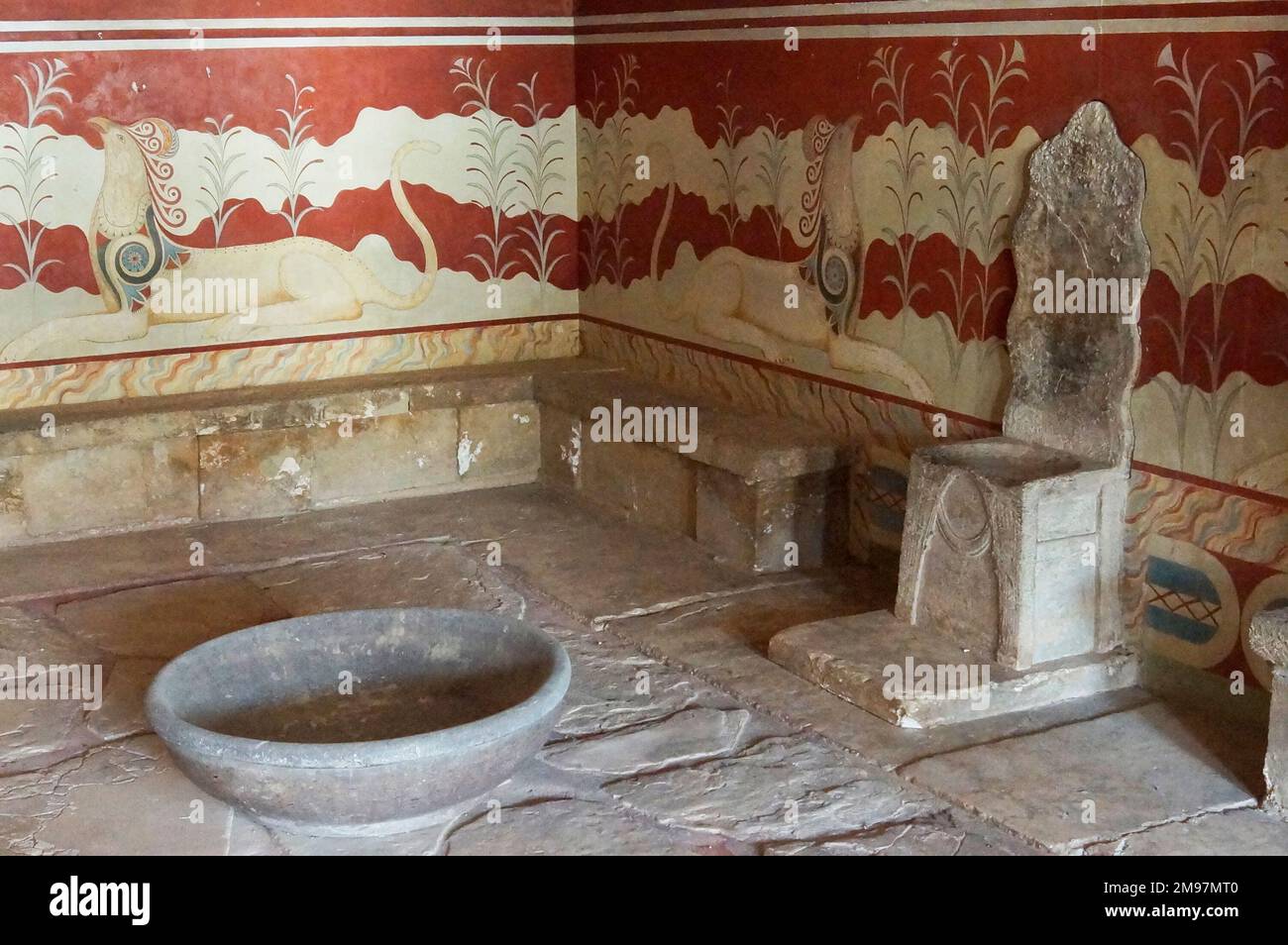 Greece, Crete, Knossos Throne of King Minos (circa 1500 BC Stock Photo ...