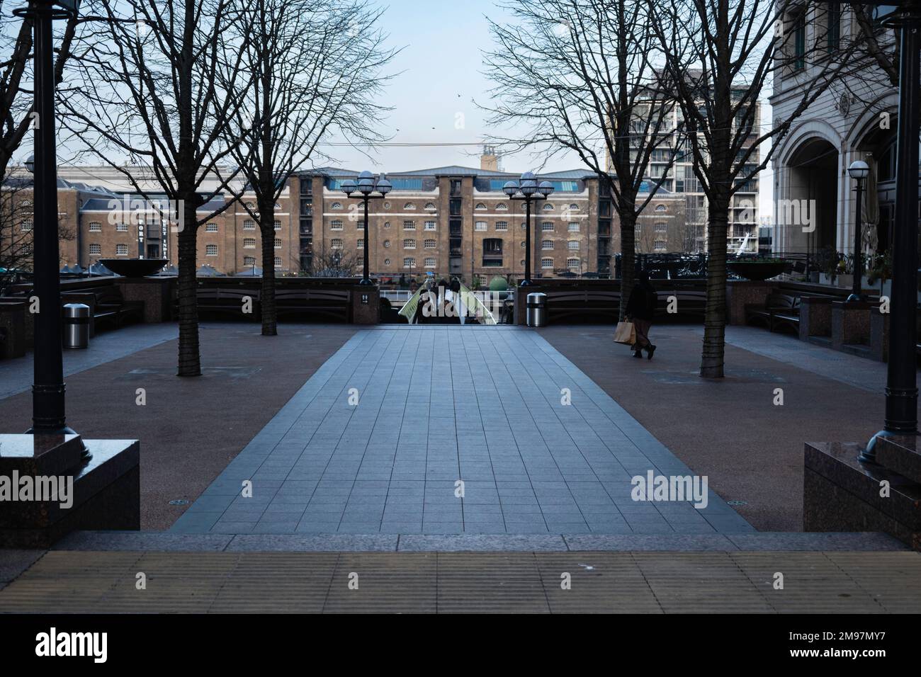 Wren landing square hi-res stock photography and images - Alamy