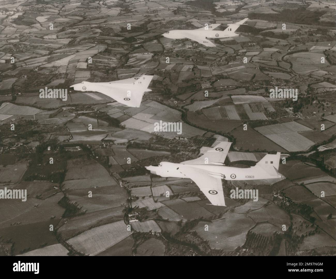 Vickers valiant handley page victor hi-res stock photography and images ...
