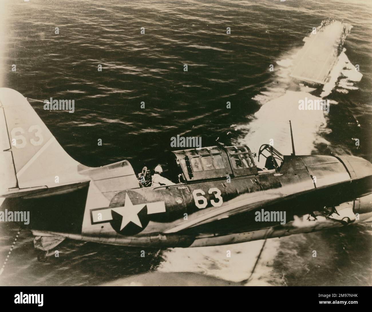 Sb2c 3 helldiver hi-res stock photography and images - Alamy