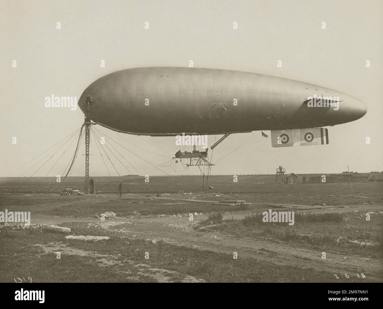 An SS-class airship in a mooring experiment at the Naval Airship ...