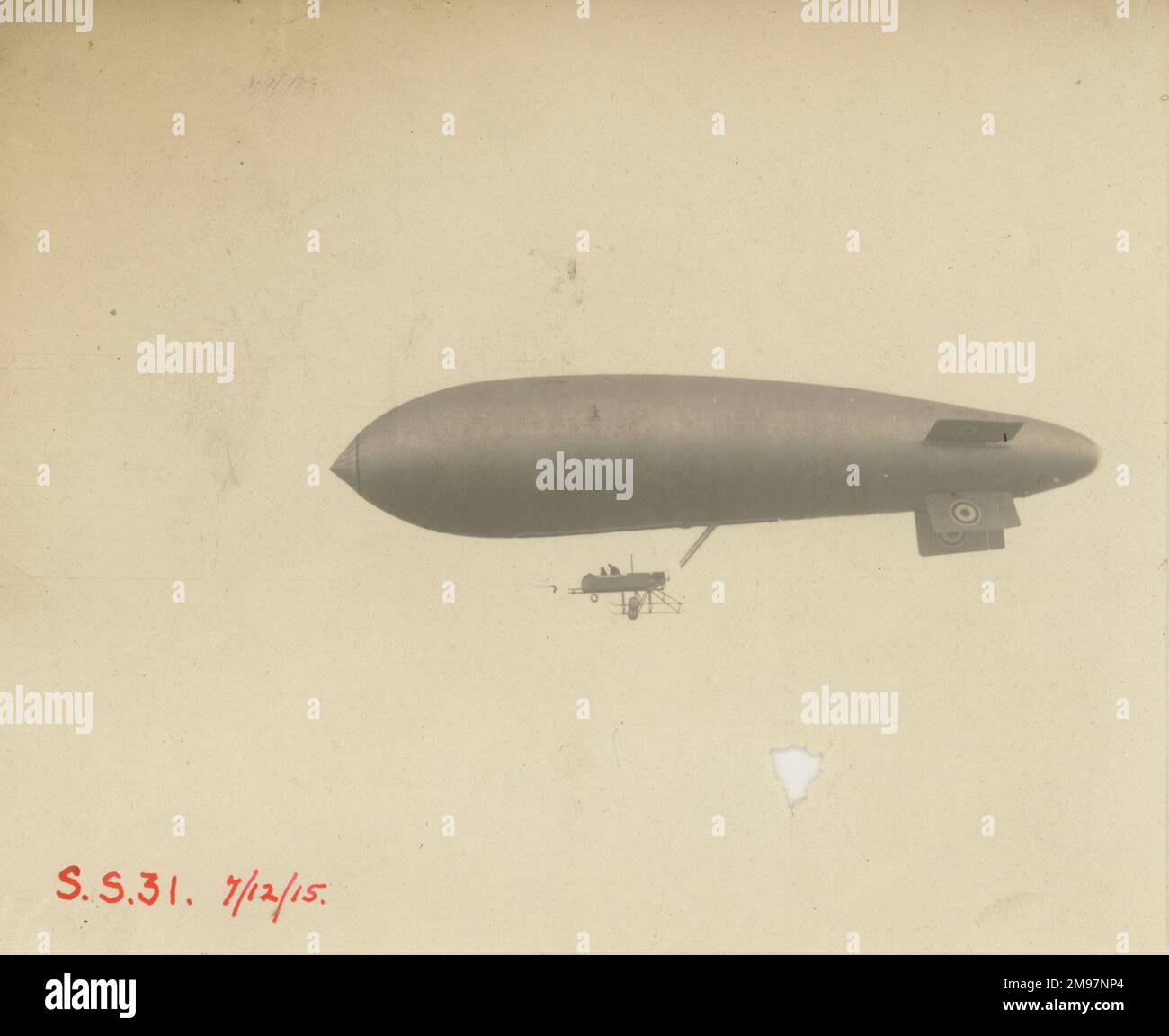 SS31 at Kingsnorth Airship Station on the Isle of Grain, 7 December ...