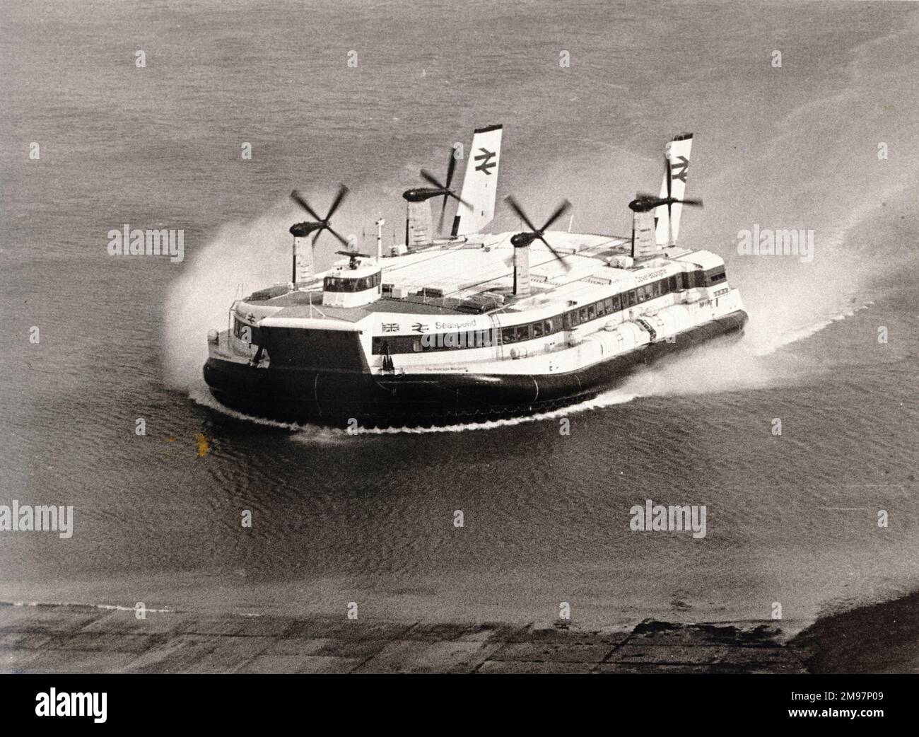 The frst Westland SRN4 hovercraft, GH-2006, The Princess Margaret, of ...