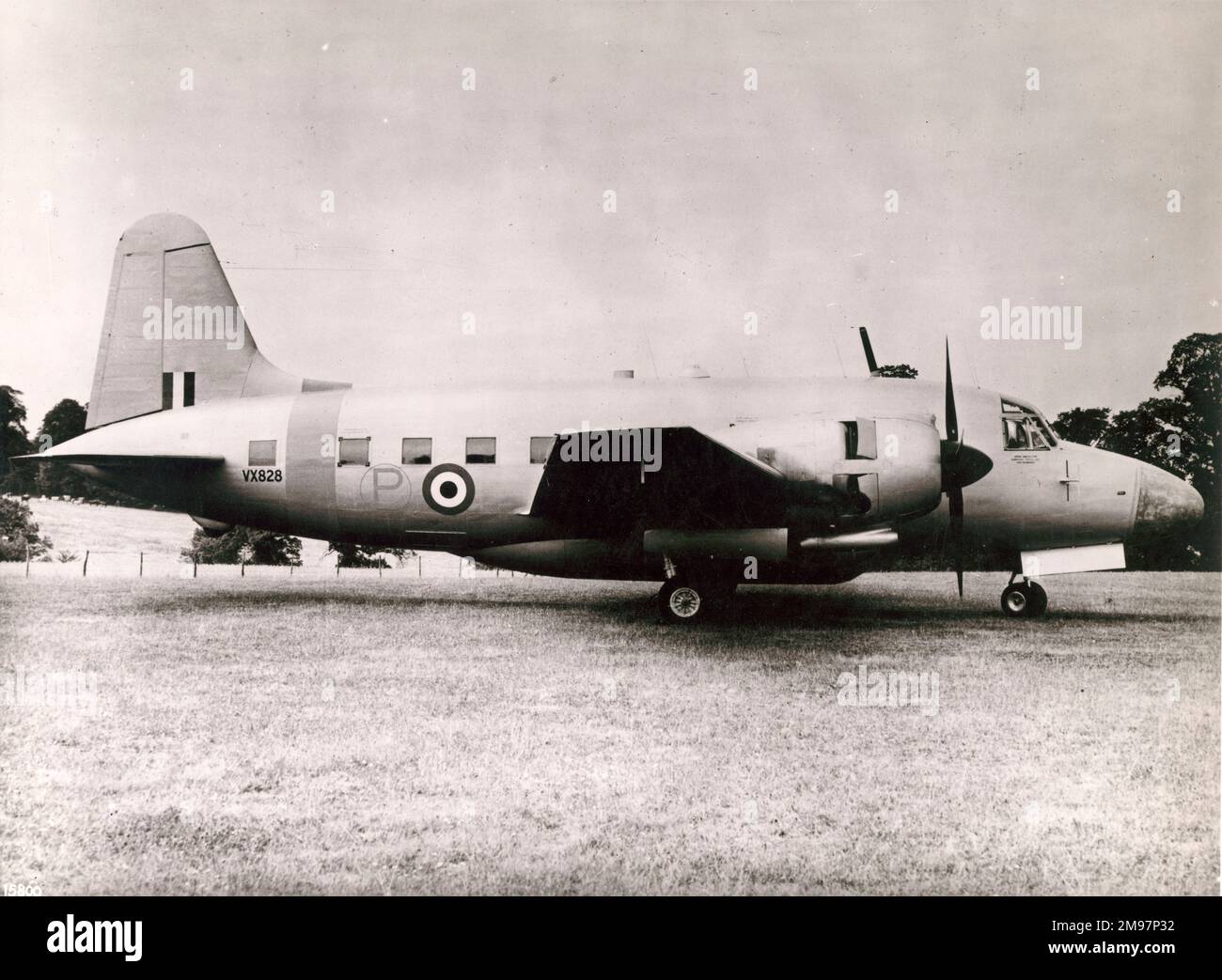 The prototype Vickers Type 668 Varsity, VX828 Stock Photo - Alamy