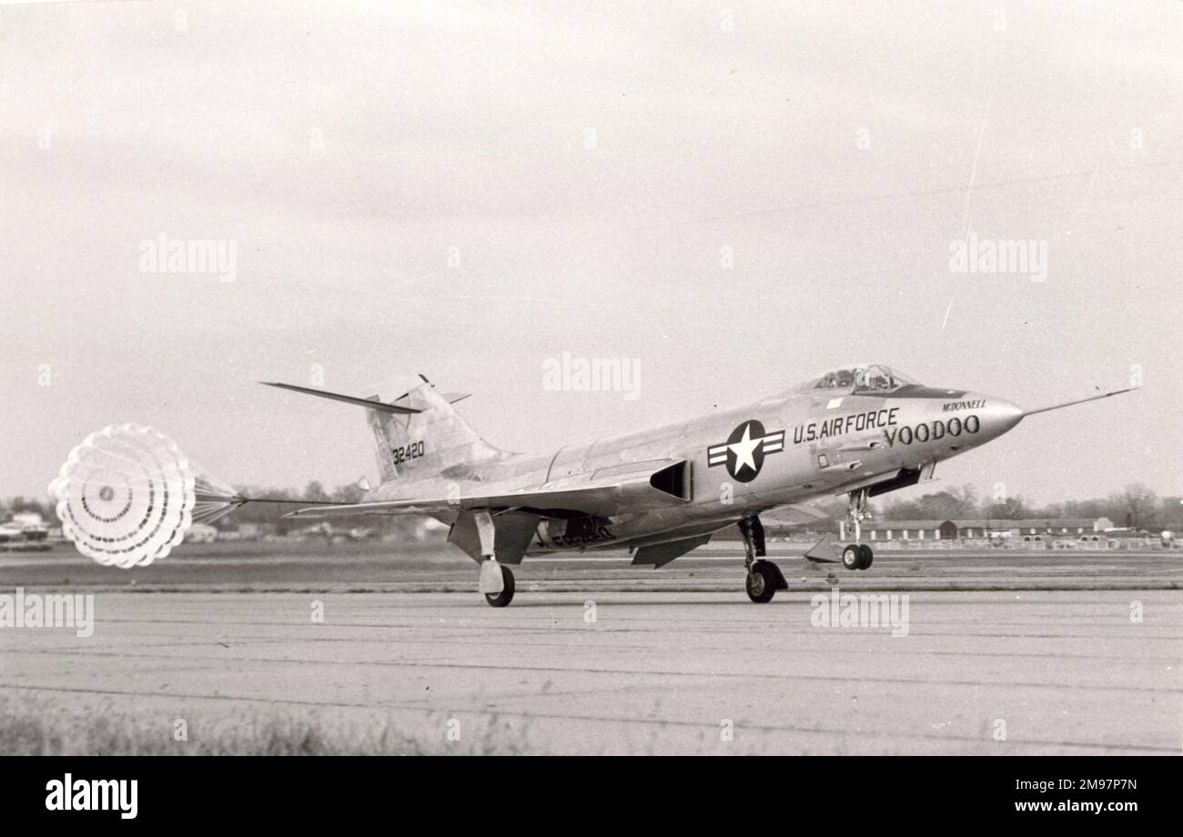McDonnell F-101A Voodoo, 53-2420 Stock Photo - Alamy