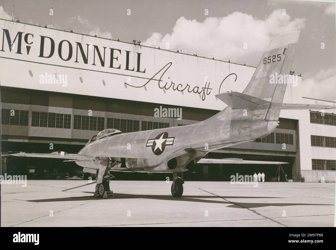 The first McDonnell XF-88 Voodoo, 46-525 Stock Photo - Alamy