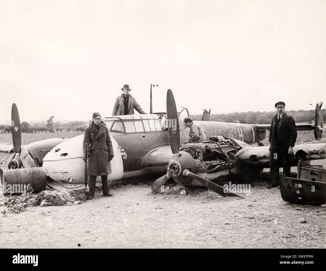 Messerschmitt Bf110, U8+HL of 2./ZG 76, shot down at Cobham Farm ...