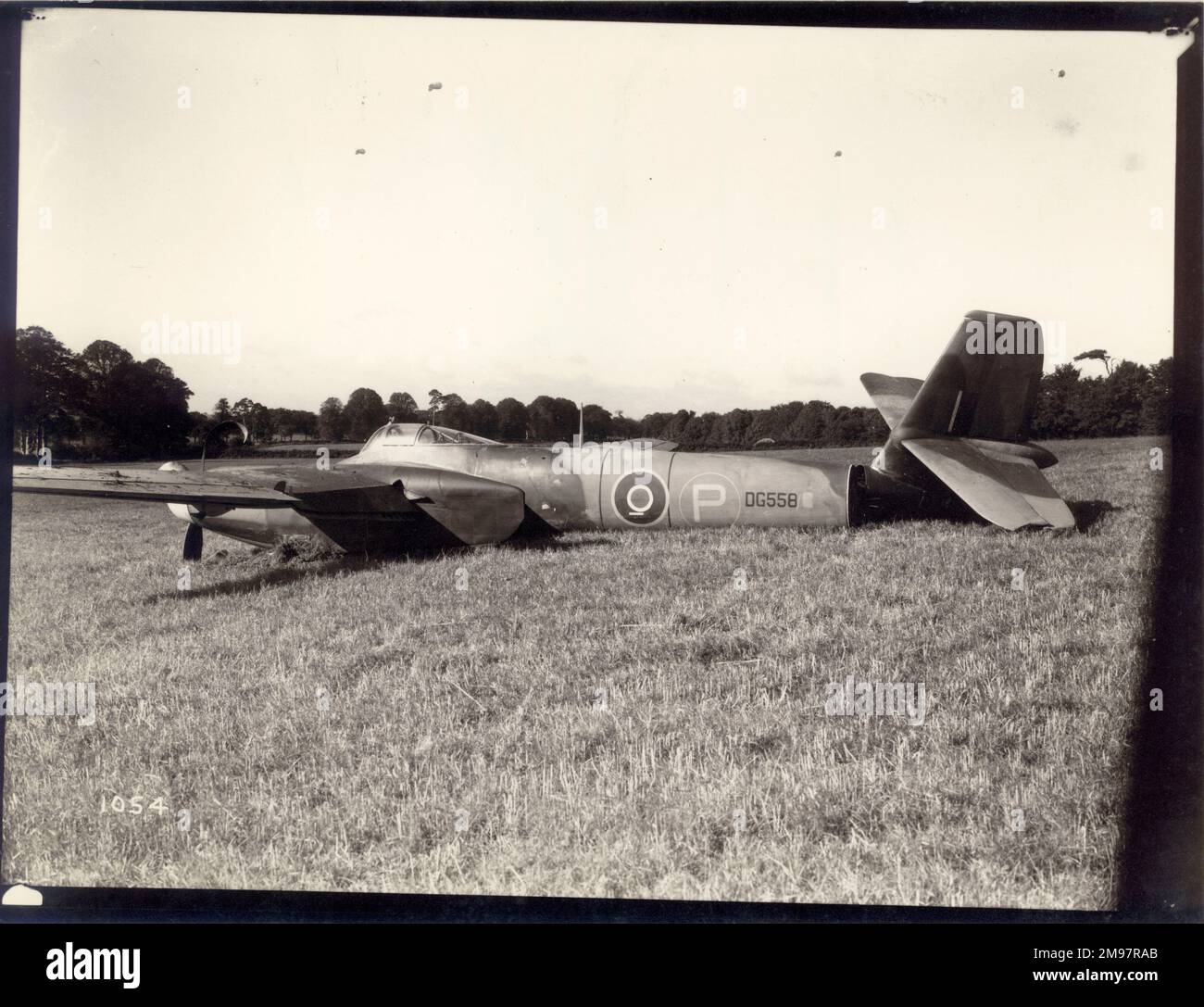 Crash landing hi-res stock photography and images - Alamy