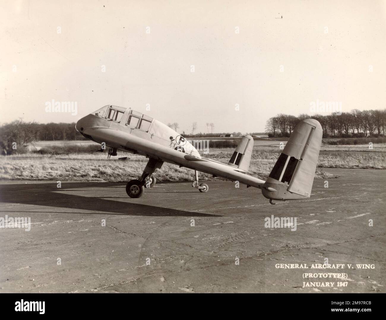 General aircraft hi-res stock photography and images - Alamy