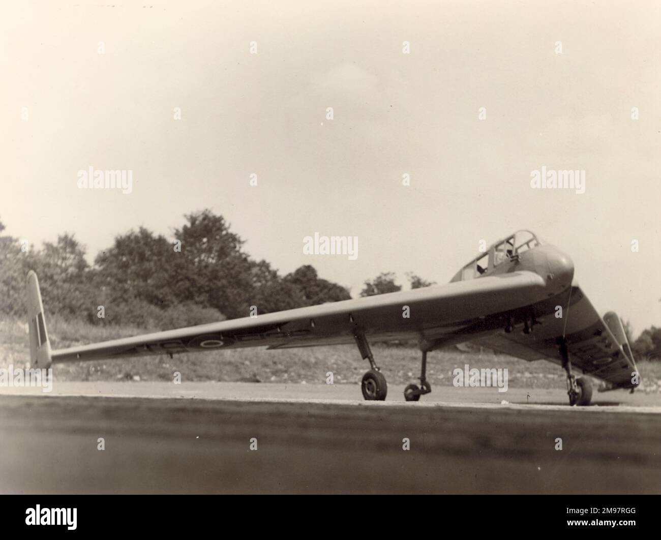 General aircraft hi-res stock photography and images - Alamy