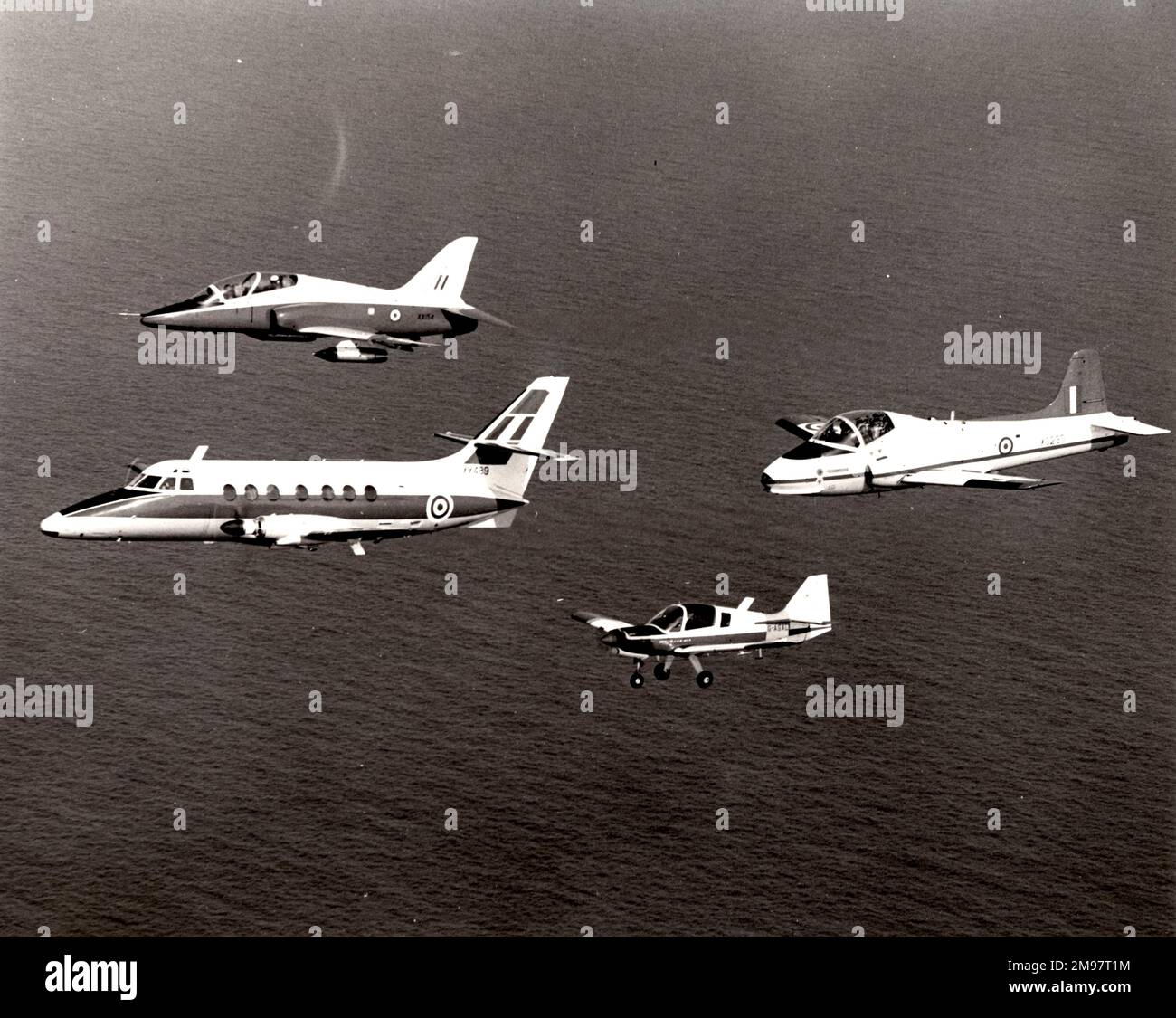 RAF training aircraft. From left: Scottish Aviation Jetstream T1, XX489 ...