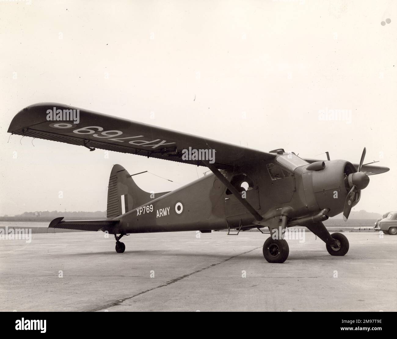 The first de Havilland Canada DHC2 Beaver AL1, XP769, for the Army Air ...