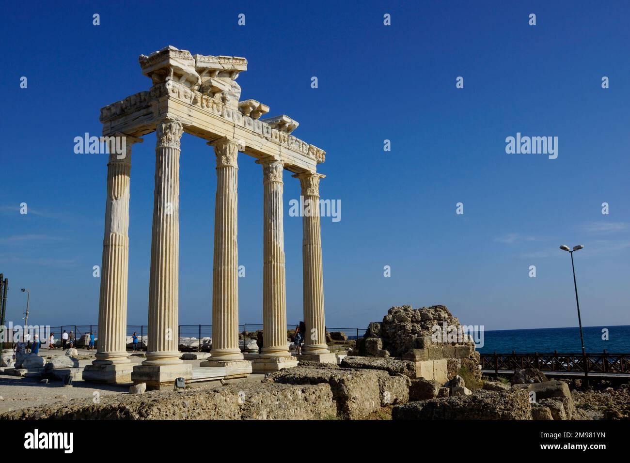 Pillars apollon temple 2nd century ad hi-res stock photography and ...