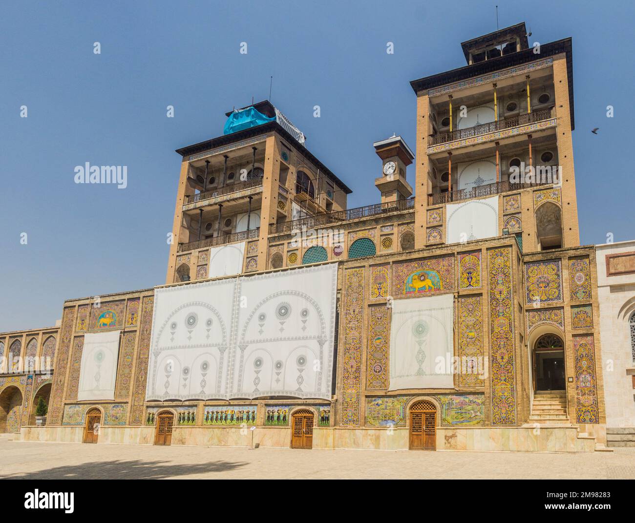 Iranian monarchy palace hi-res stock photography and images - Alamy