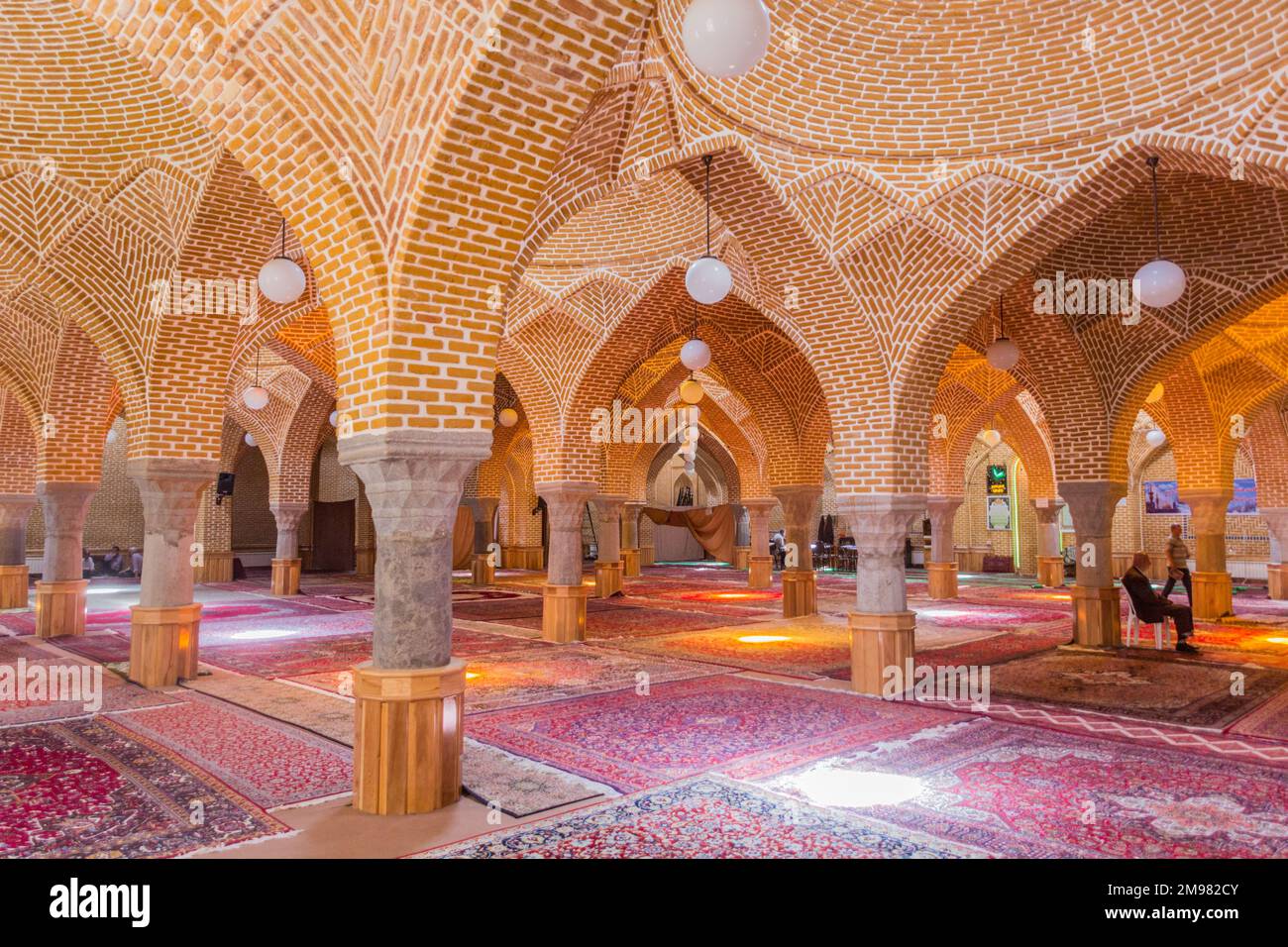 Mosque prayer 2019 iran hi-res stock photography and images - Alamy