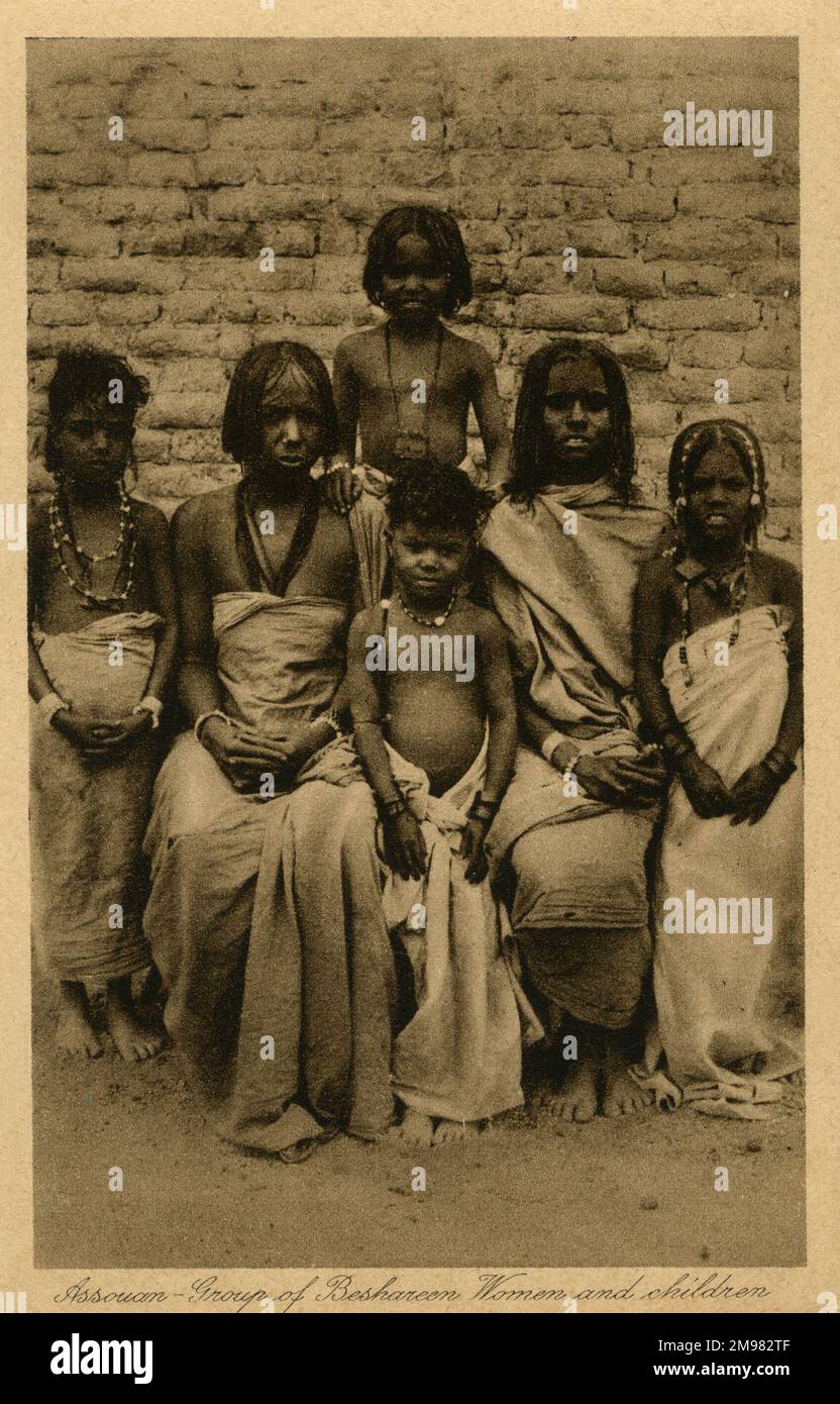 A Group of Bisharin Tribal Women and Children - Egypt Stock Photo - Alamy
