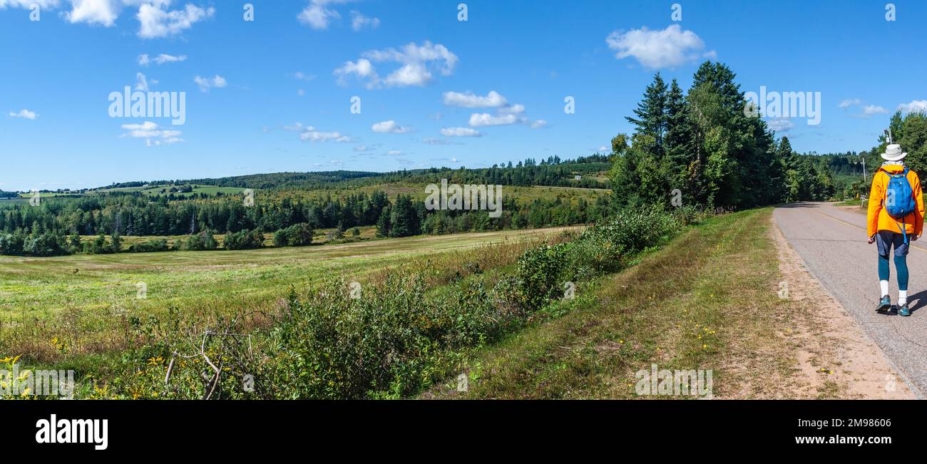 Canada hiking senior man hi-res stock photography and images - Alamy