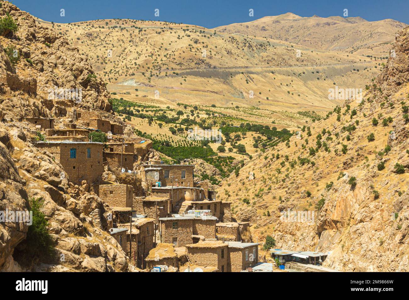 Old kurdish village palangan iran hi-res stock photography and images ...