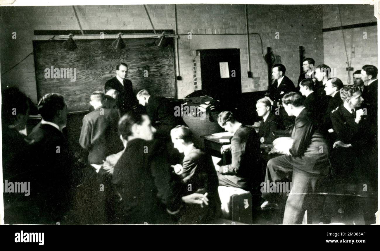 Historical briefing hi-res stock photography and images - Alamy